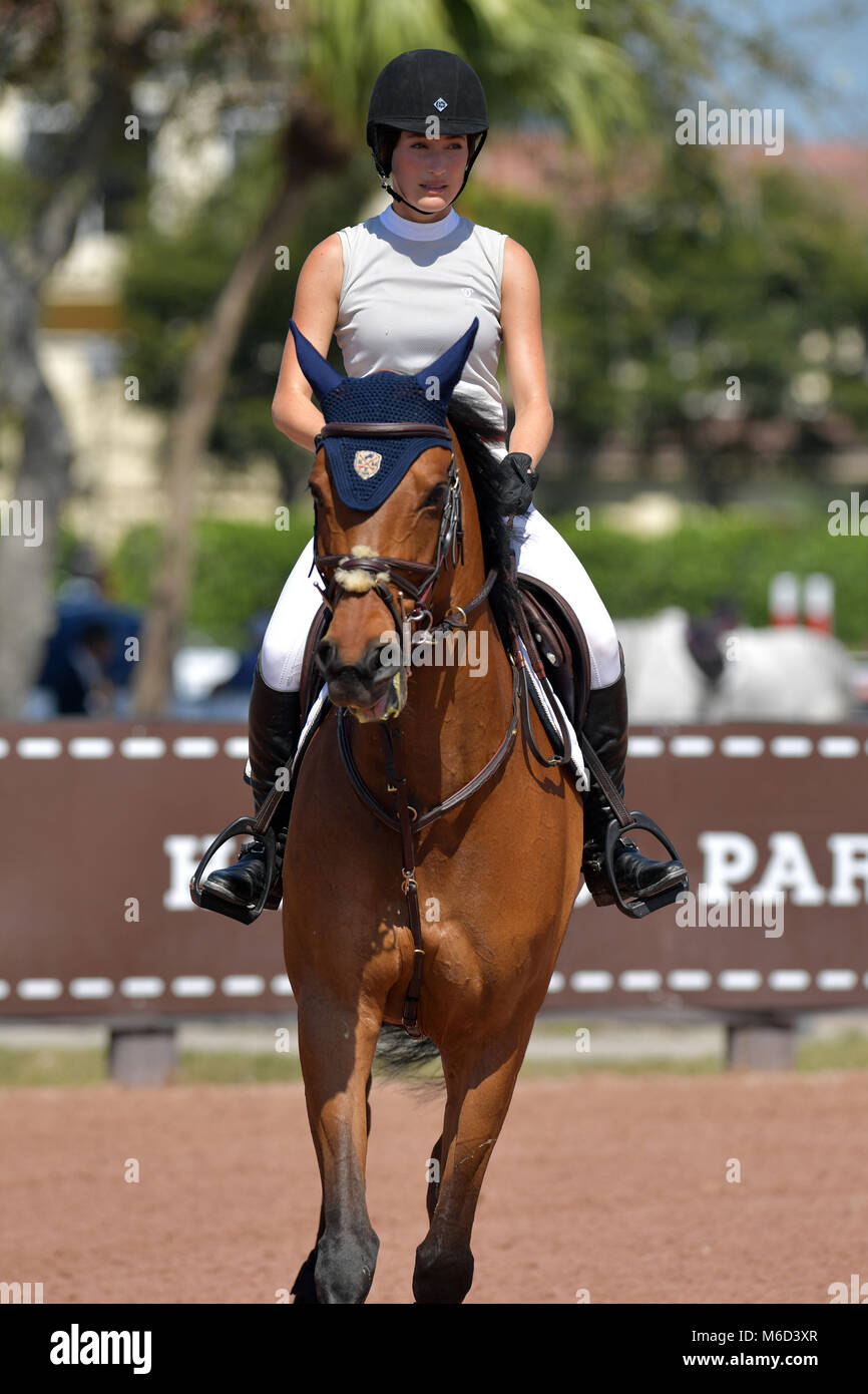 WEST PLAM BEACH, FL - MARCH 01: (EXCLUSIVE COVERAGE) Jessica Rae ...