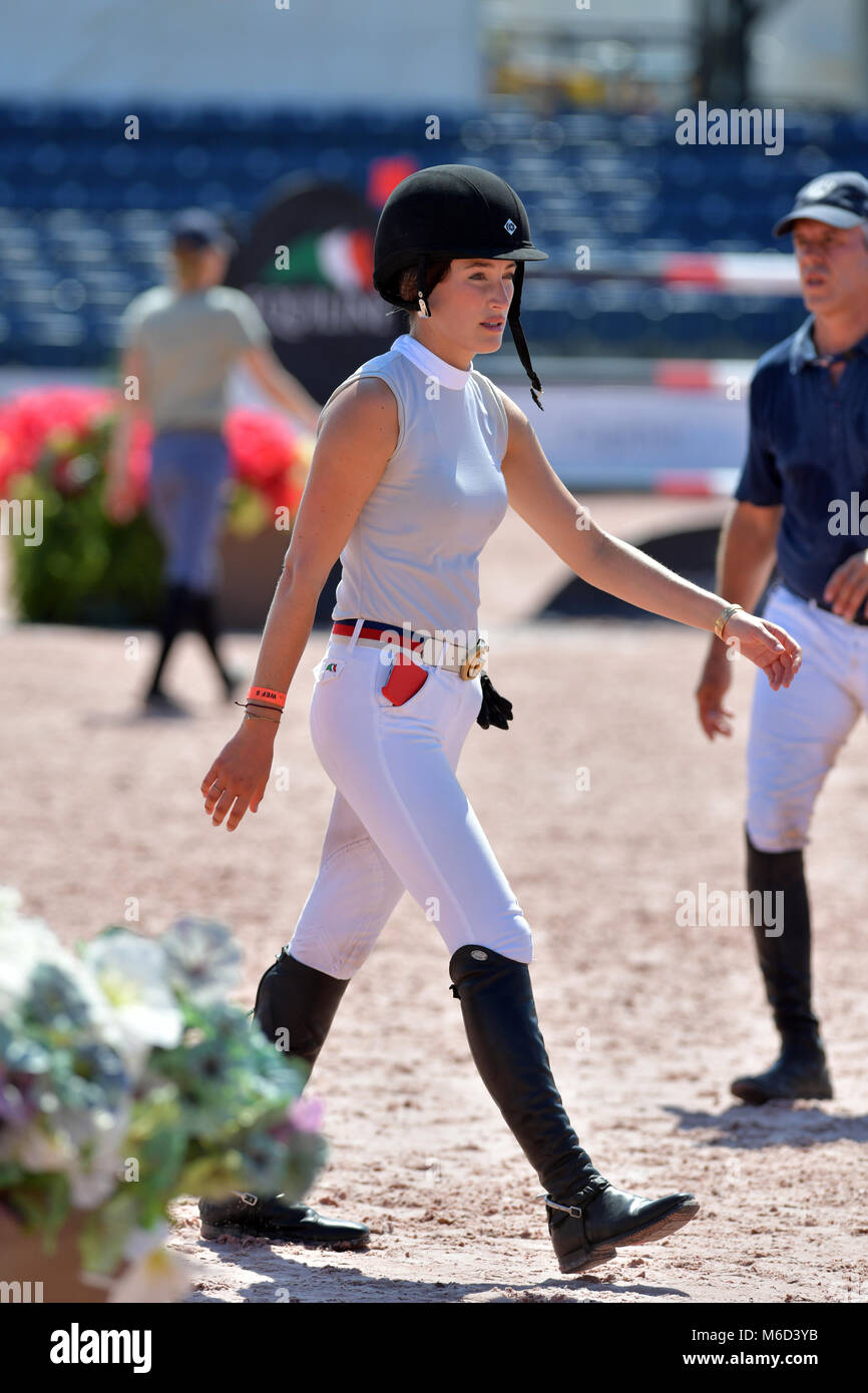 WEST PLAM BEACH, FL - MARCH 01: (EXCLUSIVE COVERAGE) Jessica Rae ...
