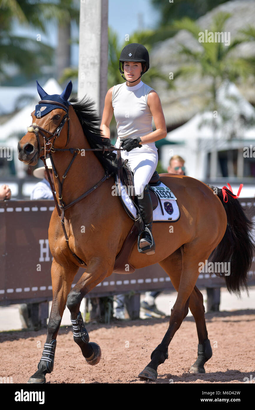 WEST PLAM BEACH, FL - MARCH 01: (EXCLUSIVE COVERAGE) Jessica Rae ...
