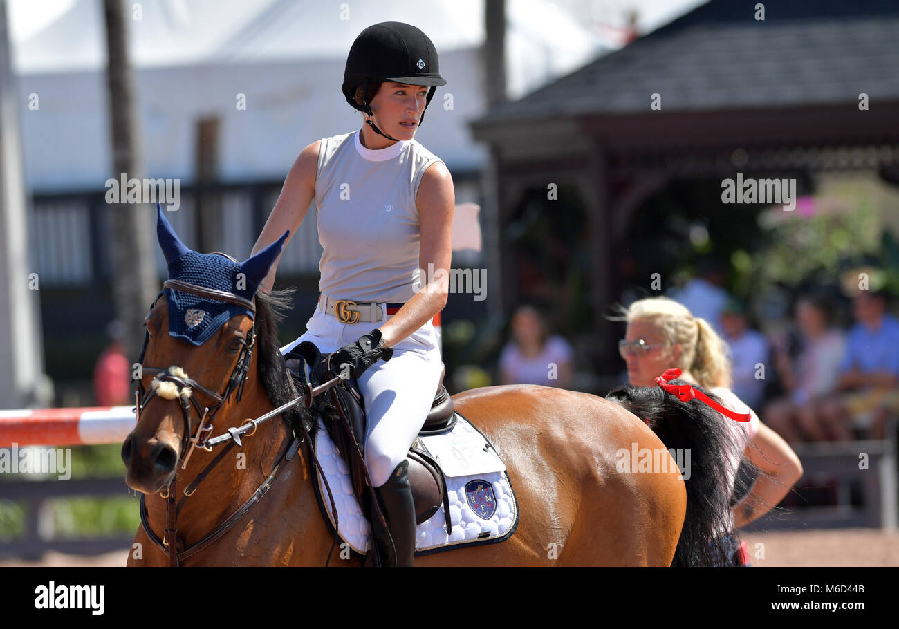 WEST PLAM BEACH, FL - MARCH 01: (EXCLUSIVE COVERAGE) Jessica Rae ...