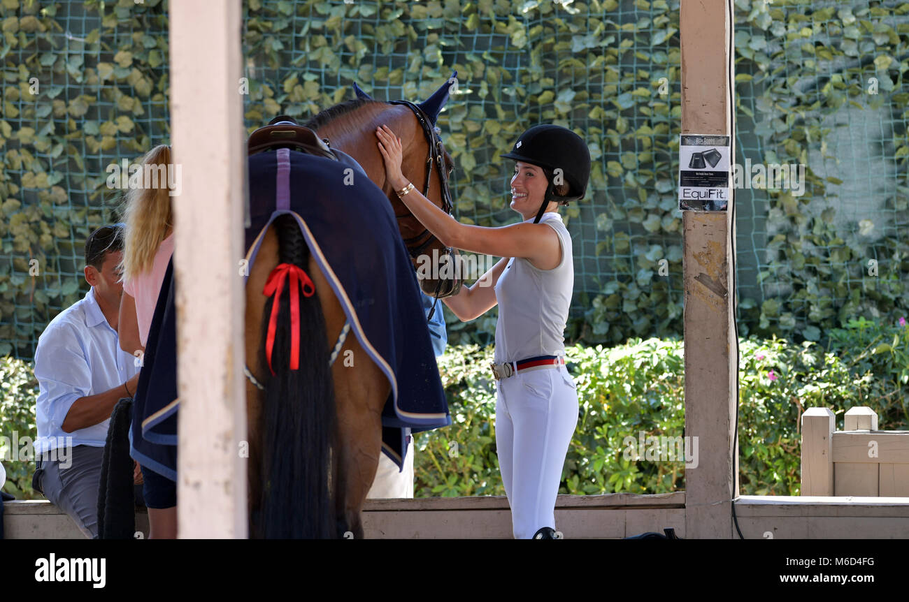 WEST PLAM BEACH, FL - MARCH 01: (EXCLUSIVE COVERAGE) Jessica Rae ...