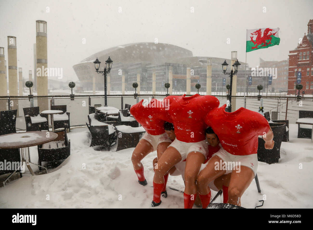 Cardiff bay opera house hi-res stock photography and images - Alamy
