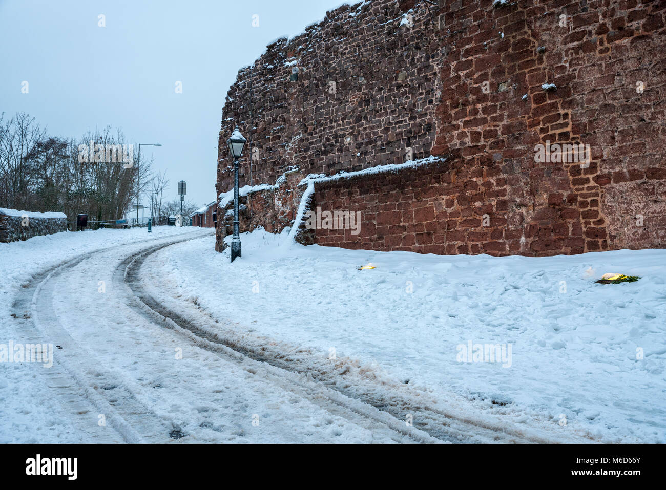 Exeter, Devon, UK. 2nd March 2018. UK Weather. Heavy snow and freezing ...