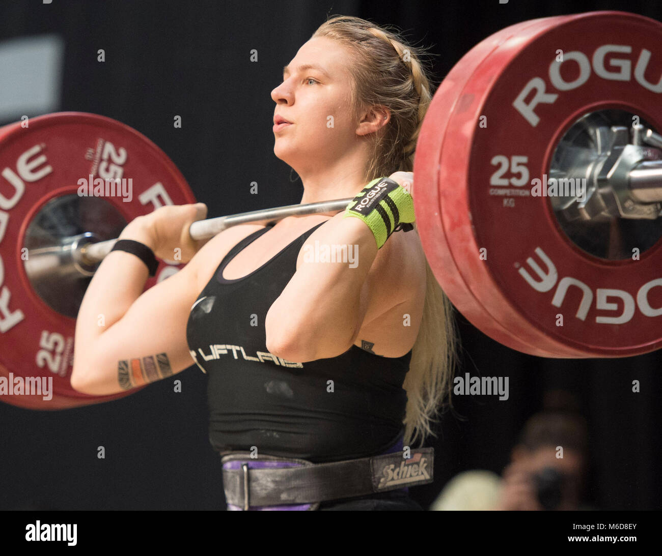 Columbus, Ohio, USA. 2 March, 2018. Paige Scott competes in the clean ...