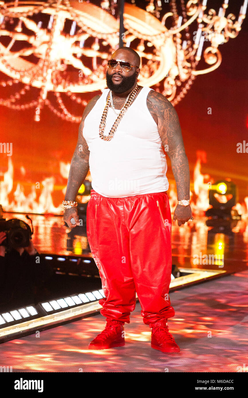 ***FILE PHOTO*** ***RICK ROSS RUSHED TO HOSPITAL. HE WAS NOT ON LIFE ...