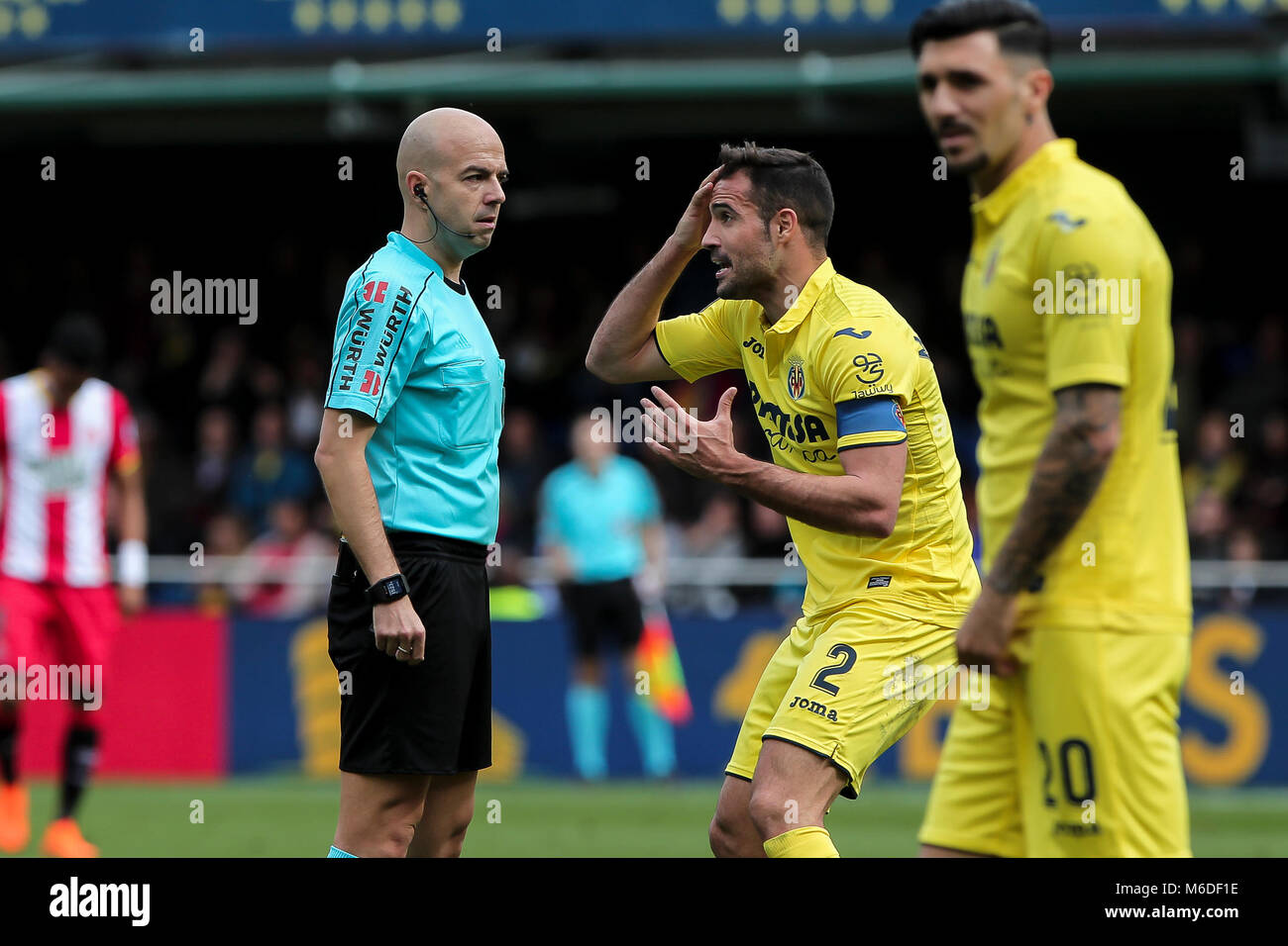 Referee pablo gonzalez fuertes hi-res stock photography and images - Alamy