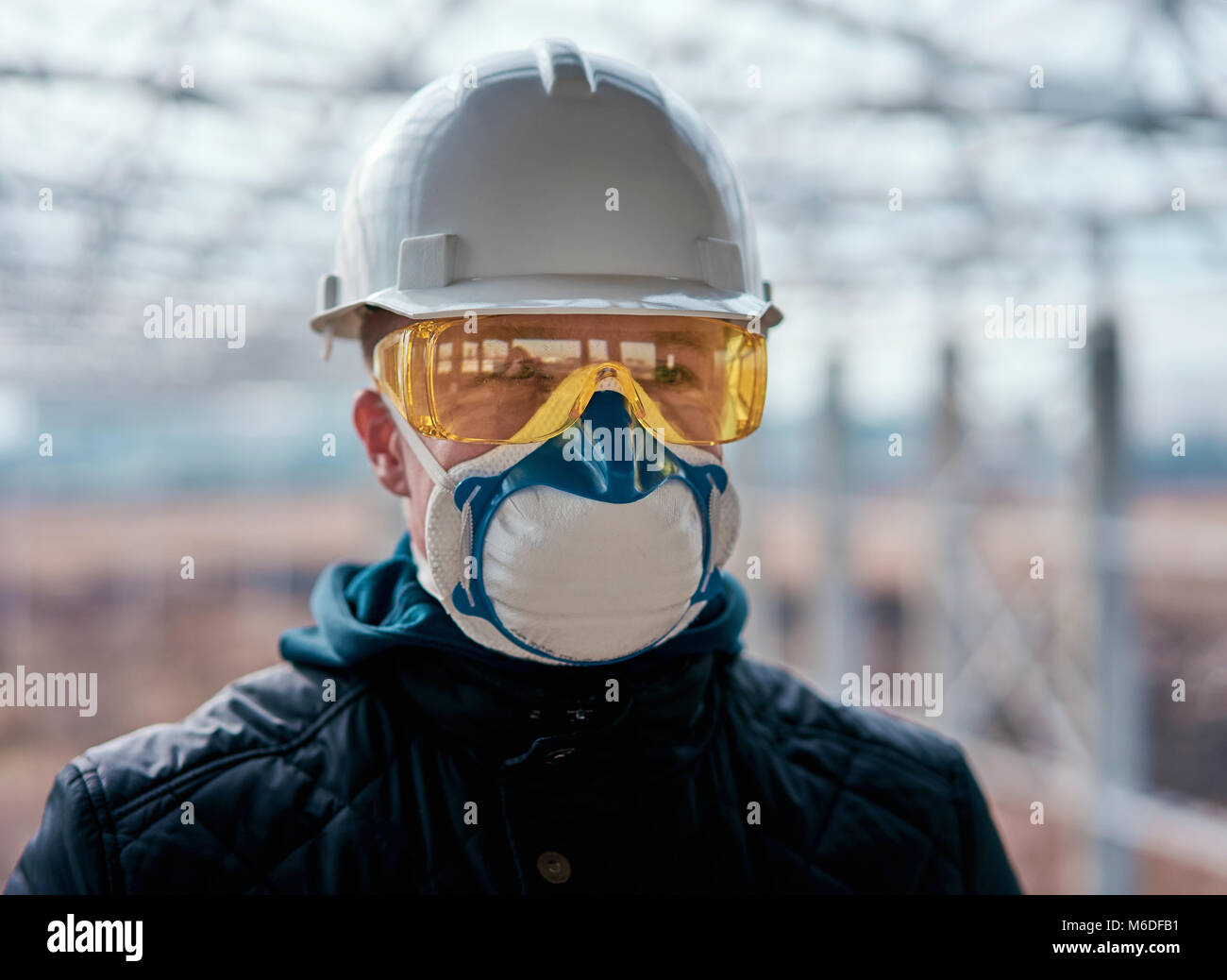Safety helmet staff in hi-res stock photography and images - Alamy