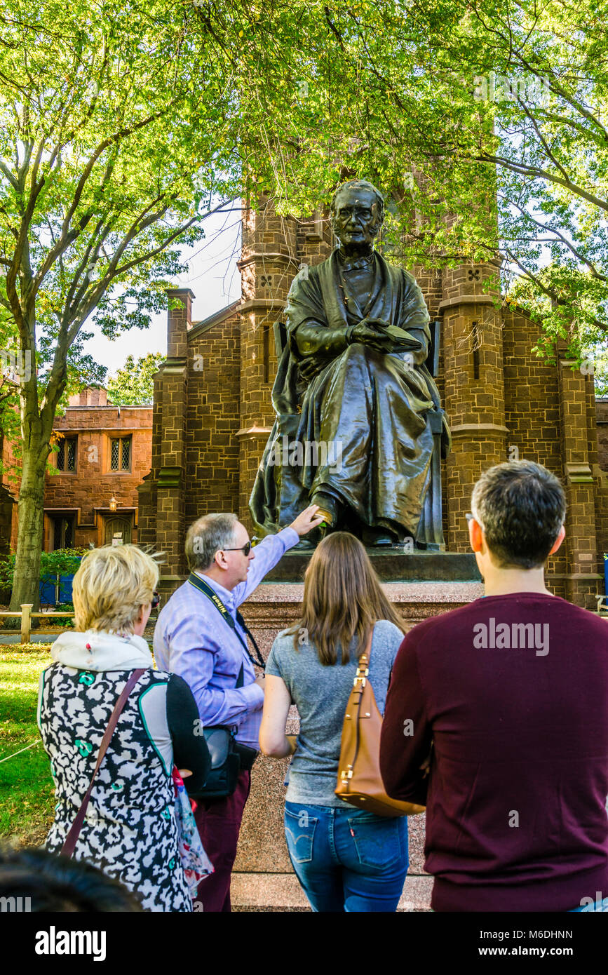 Theodore Dwight Woolsey Statue Dwight Hall Old Campus Yale University ...