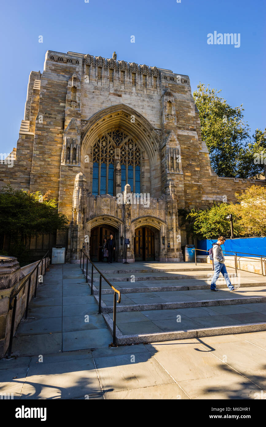 Sterling Memorial Library Yale University New Haven, Connecticut, USA ...