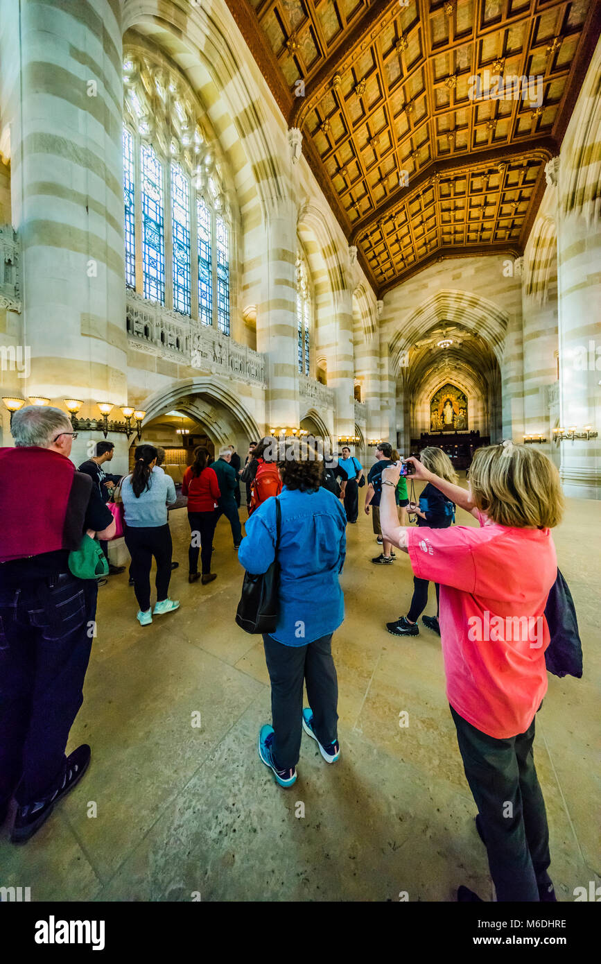 Tour Sterling Memorial Library Yale University New Haven, Connecticut ...