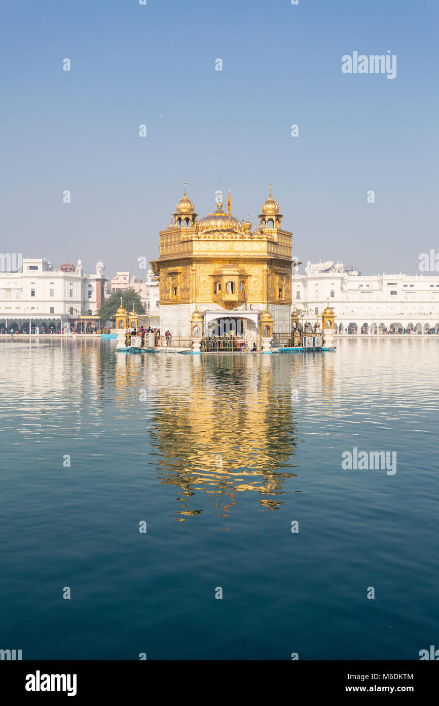 Gold treasure in temple hi-res stock photography and images - Alamy