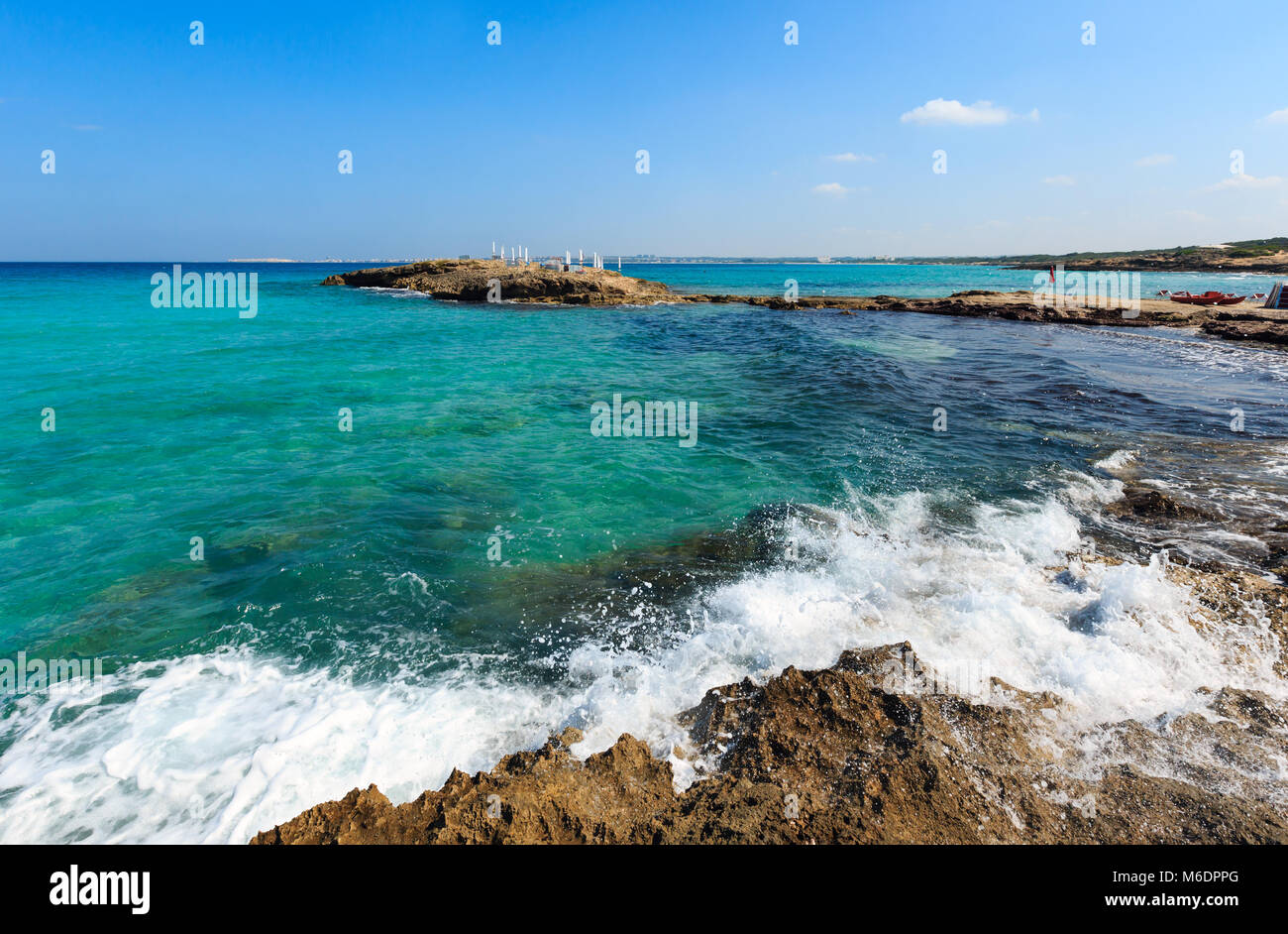 Picturesque Ionian sea beach Punta della Suina, Salento, Puglia, Italy ...