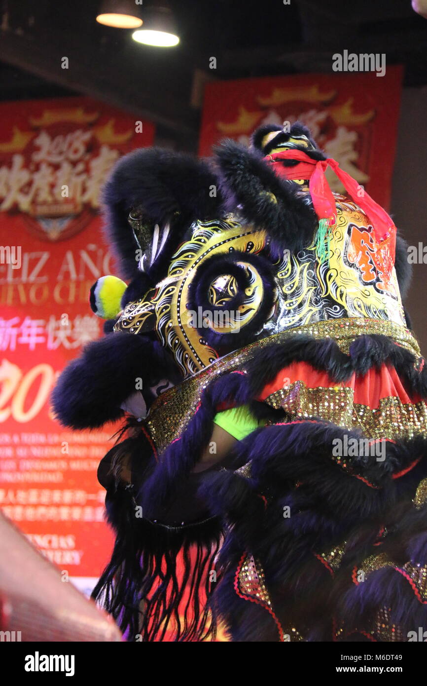 Chinese lion during performance Stock Photo - Alamy