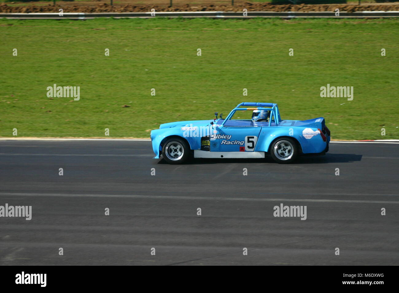 MG Racing at Castle Combe April 2015 Stock Photo - Alamy