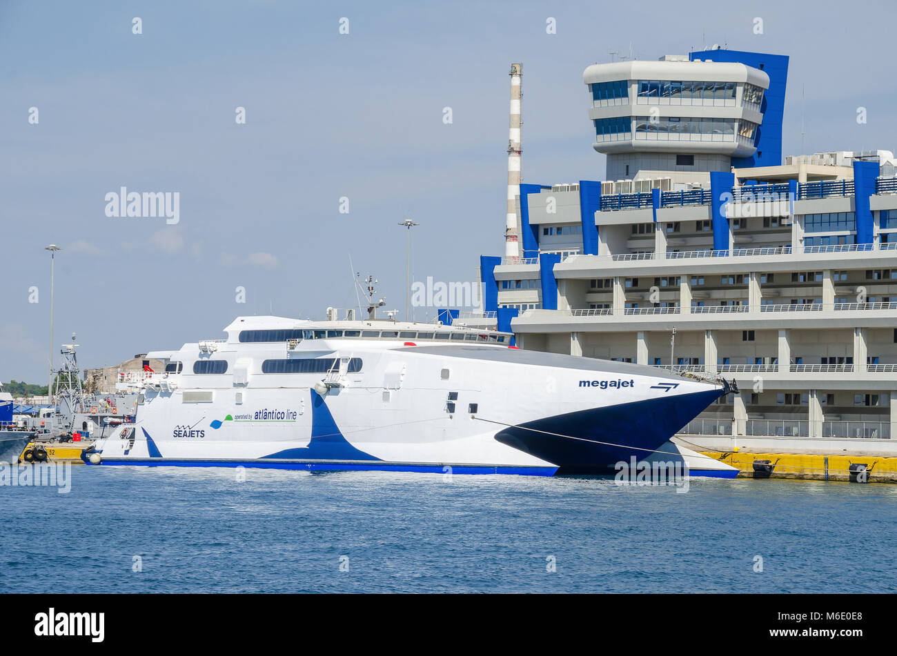 Greek seaport hi-res stock photography and images - Alamy
