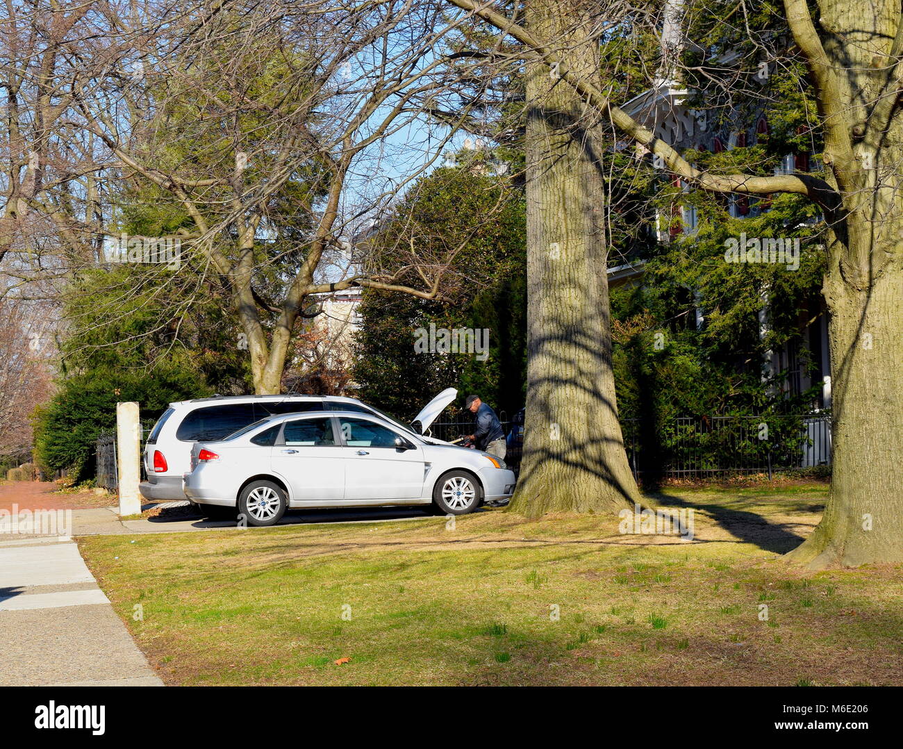 Mending engine hi-res stock photography and images - Alamy