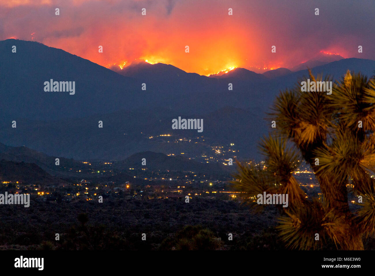 Fire and smoke from the June 2015 Lake Fire above Stock Photo - Alamy