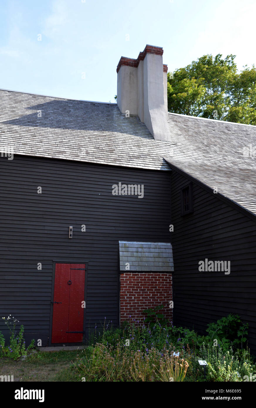 Back of House Stock Photo - Alamy