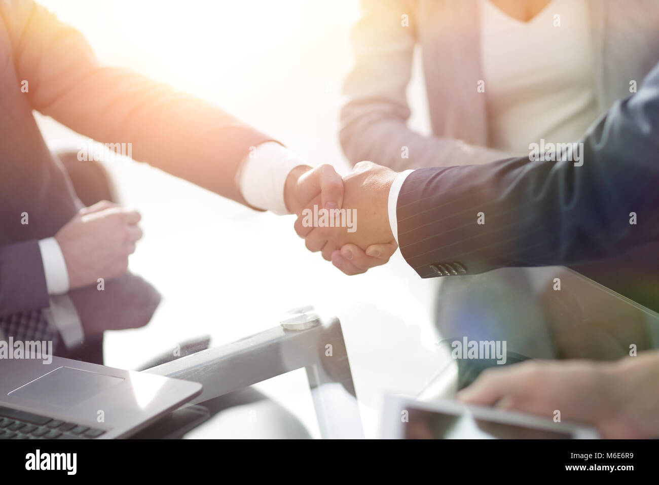 confident handshake of business partners Stock Photo - Alamy