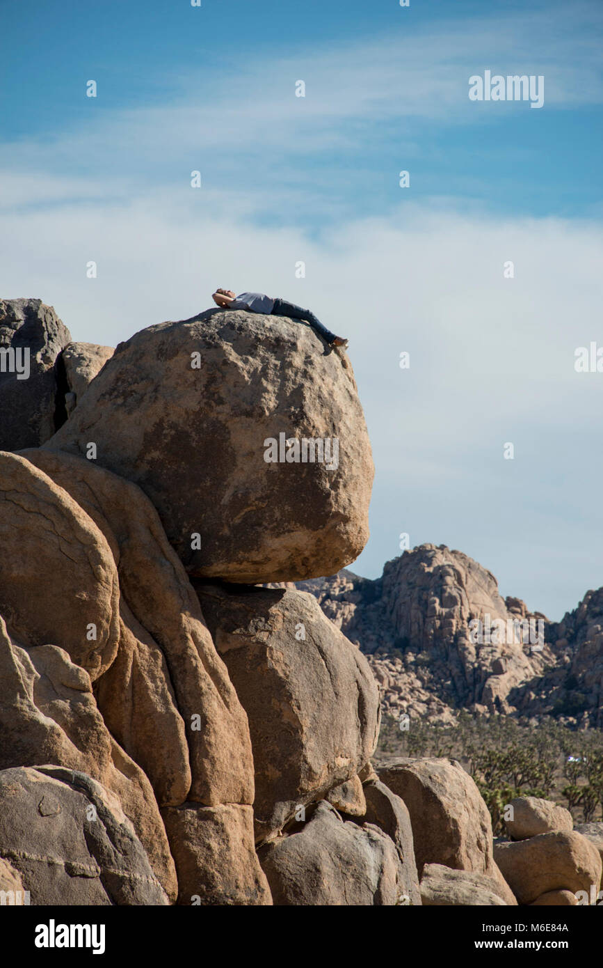 Visitor at Quail Springs picnic area Stock Photo - Alamy