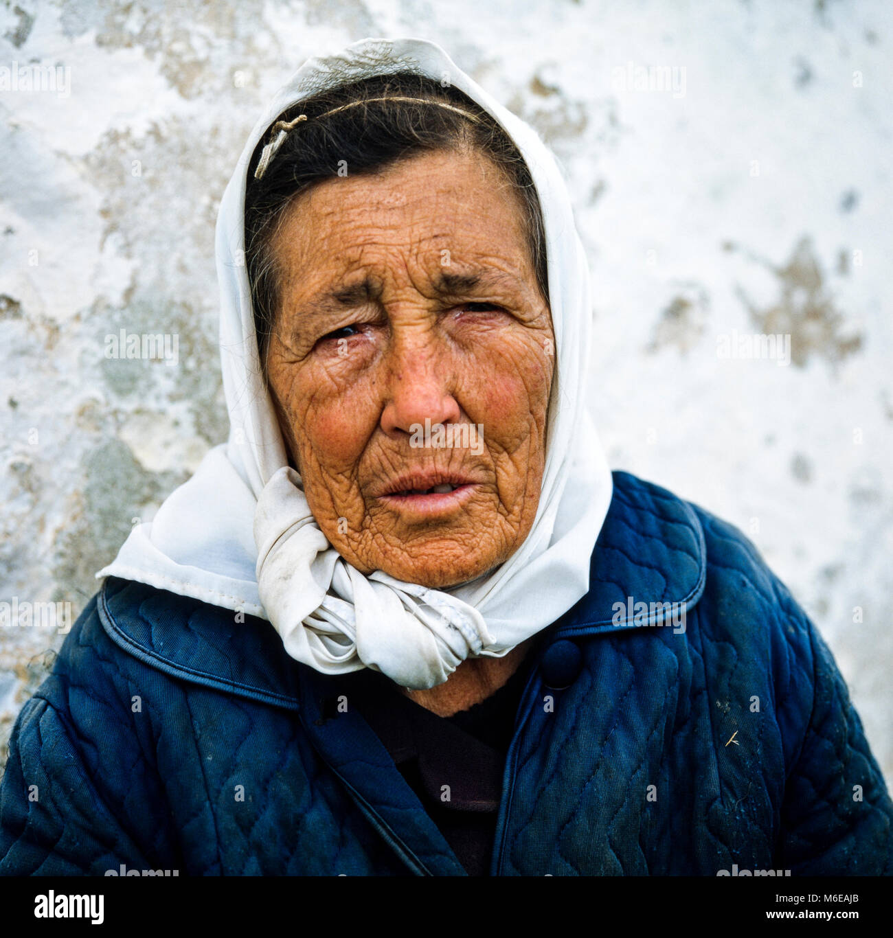 Face creases hi-res stock photography and images - Alamy