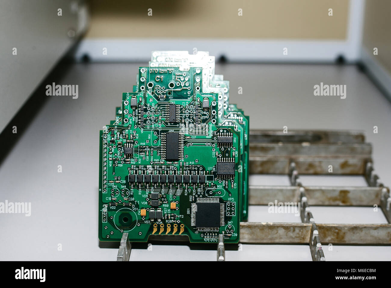 Computer chips factory hi-res stock photography and images - Alamy