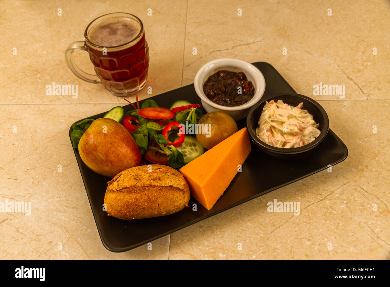 Ploughman lunch beer hi-res stock photography and images - Alamy