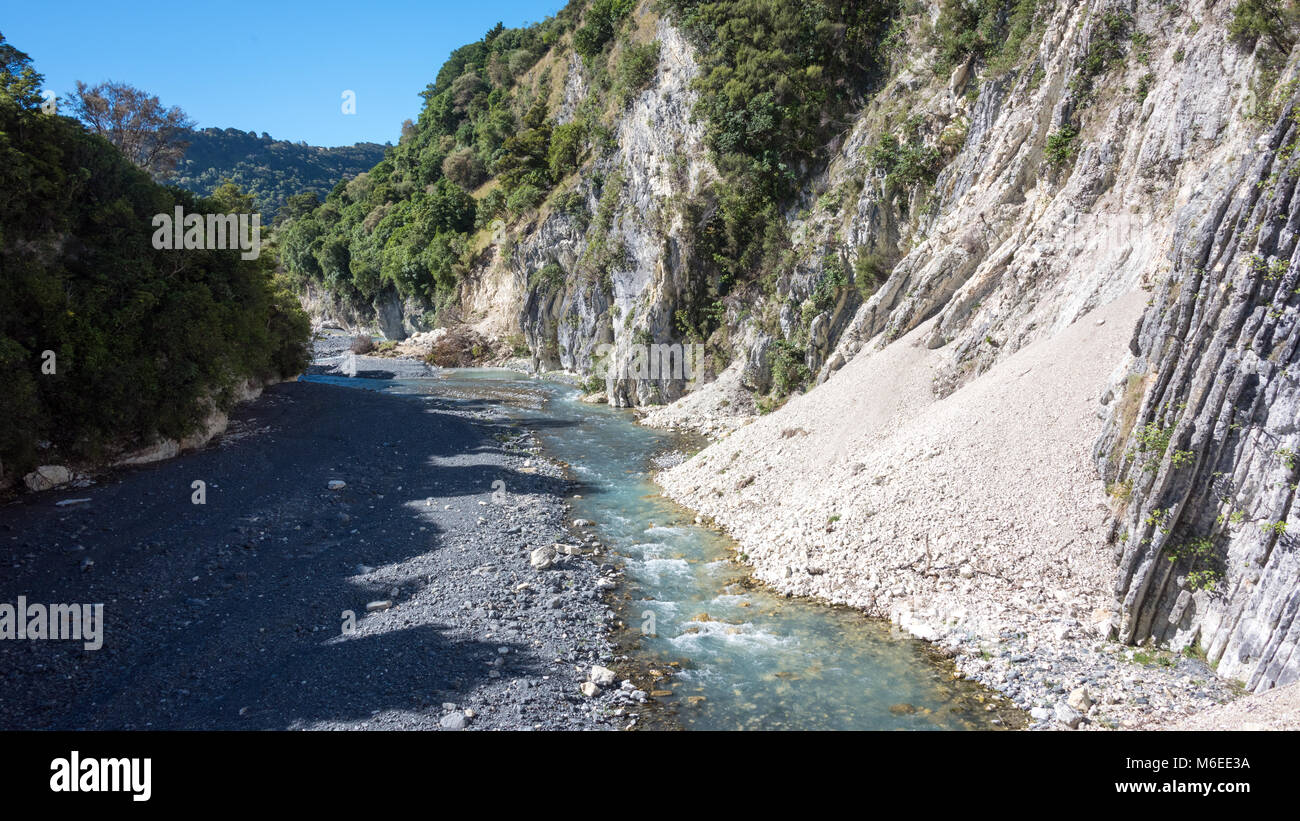 Puhi puhi river hi-res stock photography and images - Alamy
