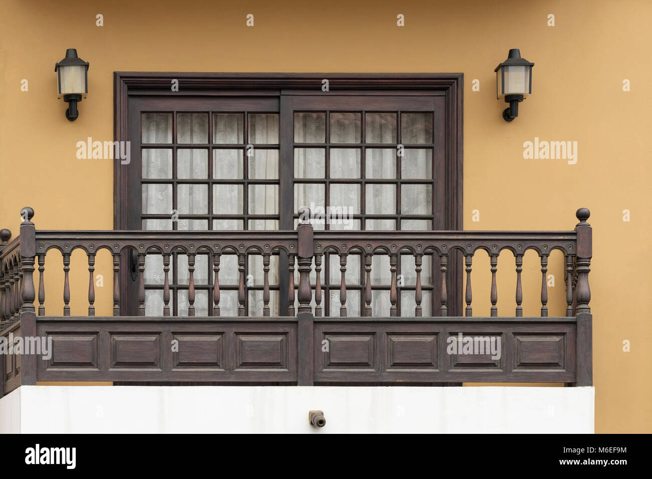 Canary islands balconies hi-res stock photography and images - Alamy