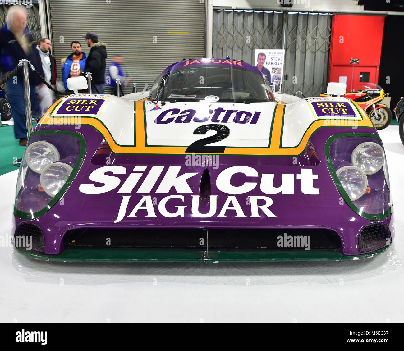 Jaguar xjr 9 hi-res stock photography and images - Alamy