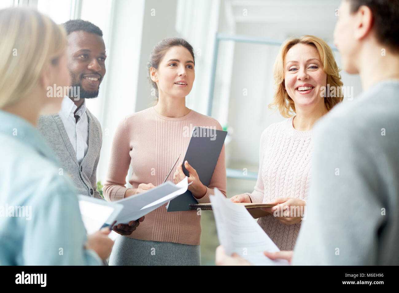 Solving employee hi-res stock photography and images - Alamy