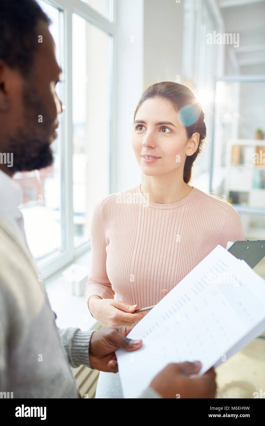 Business consulting hi-res stock photography and images - Alamy