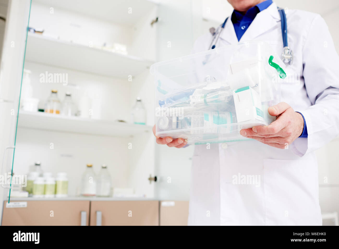 Medicine chest hi-res stock photography and images - Alamy
