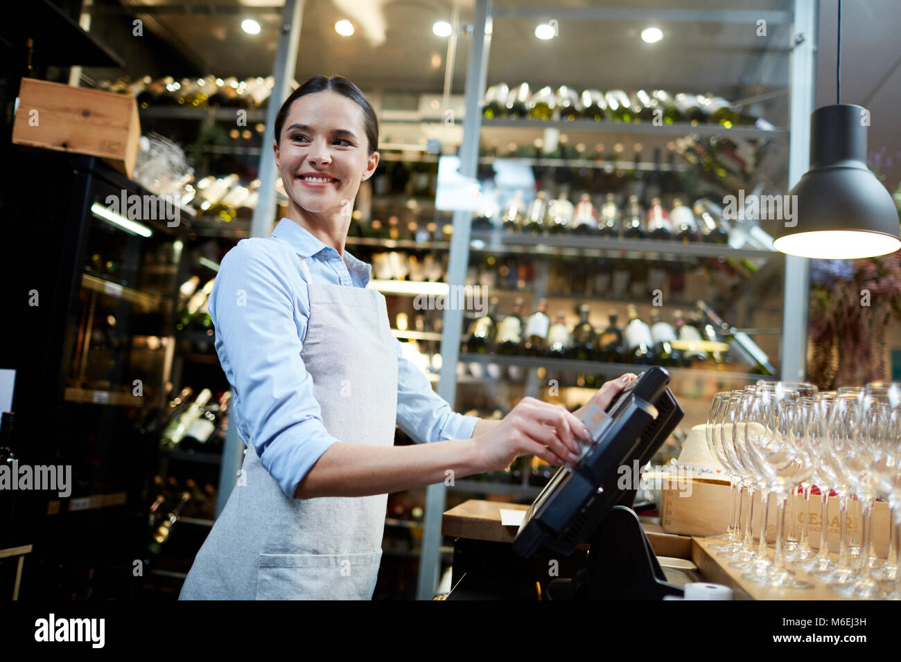 Self service restaurant hi-res stock photography and images - Alamy
