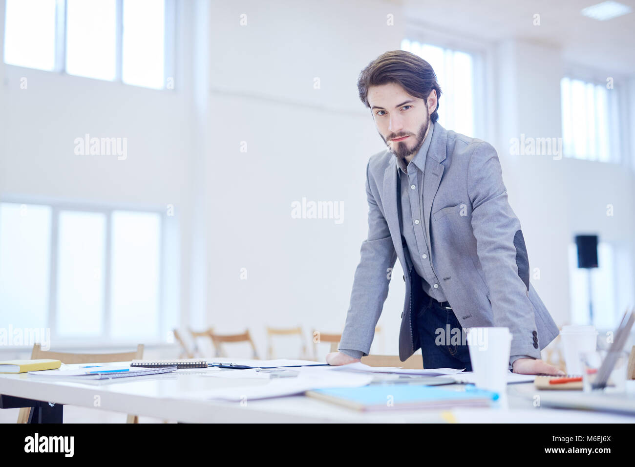 Employee employer manager hi-res stock photography and images - Alamy
