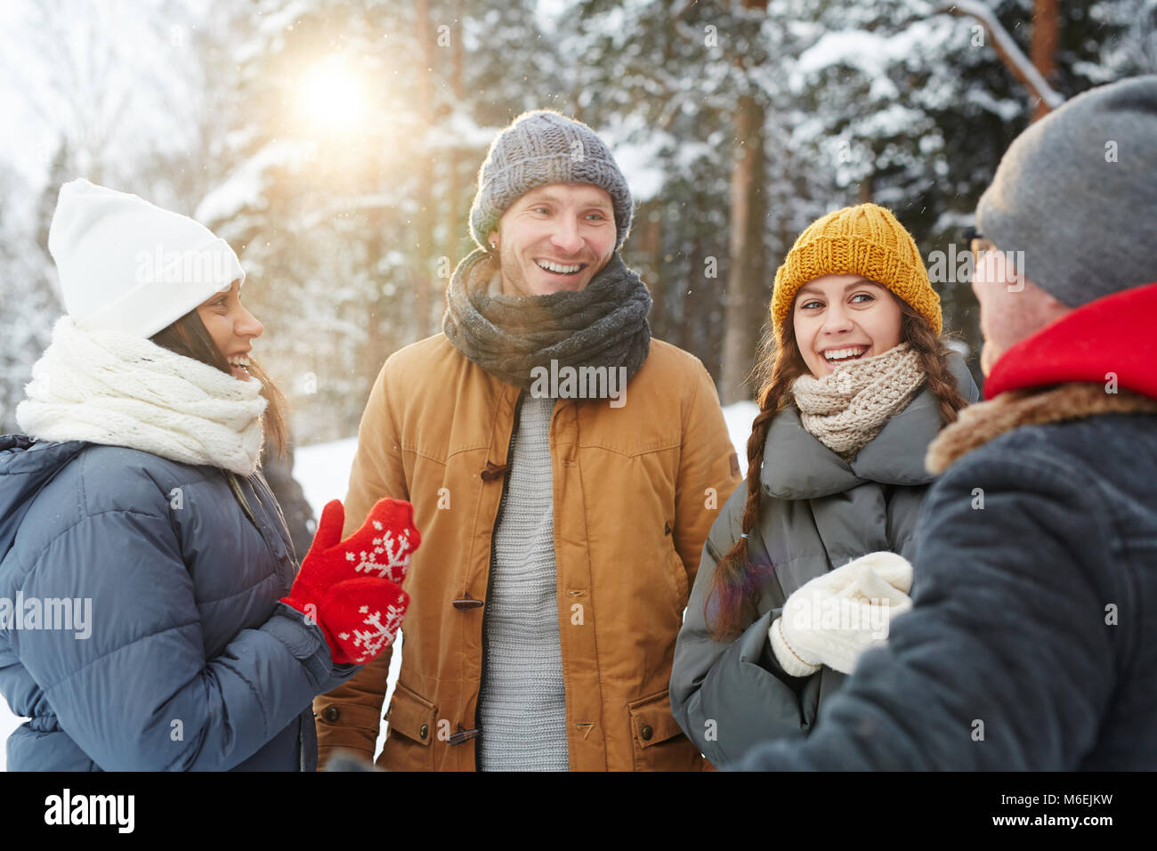 Circle of friends Stock Photo - Alamy