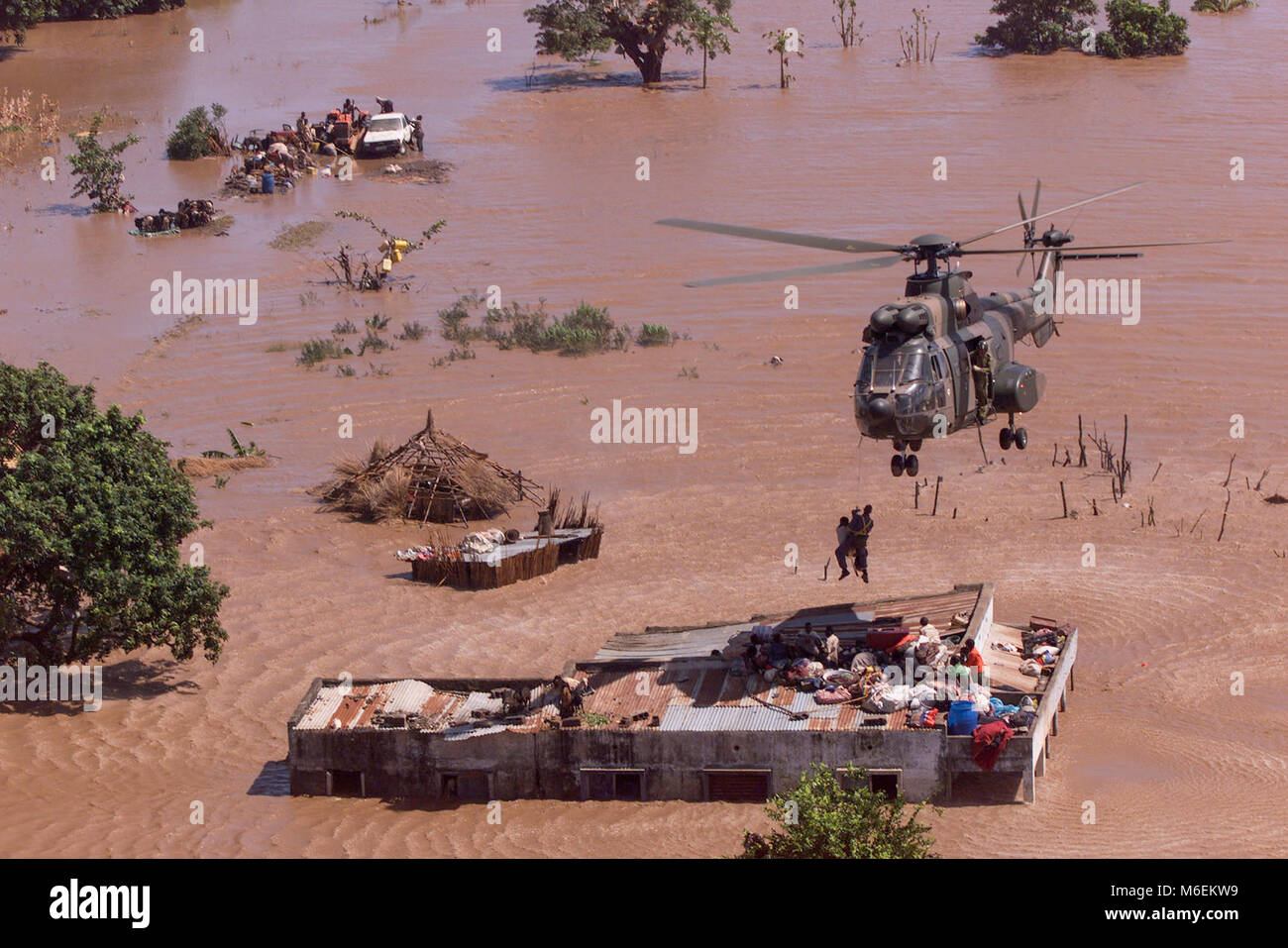 Floods in Mozambique, March 2000; A South African Air Force helicopter ...