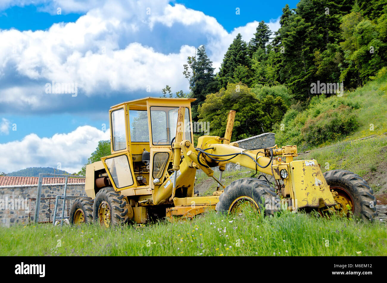 Old graders hi-res stock photography and images - Alamy
