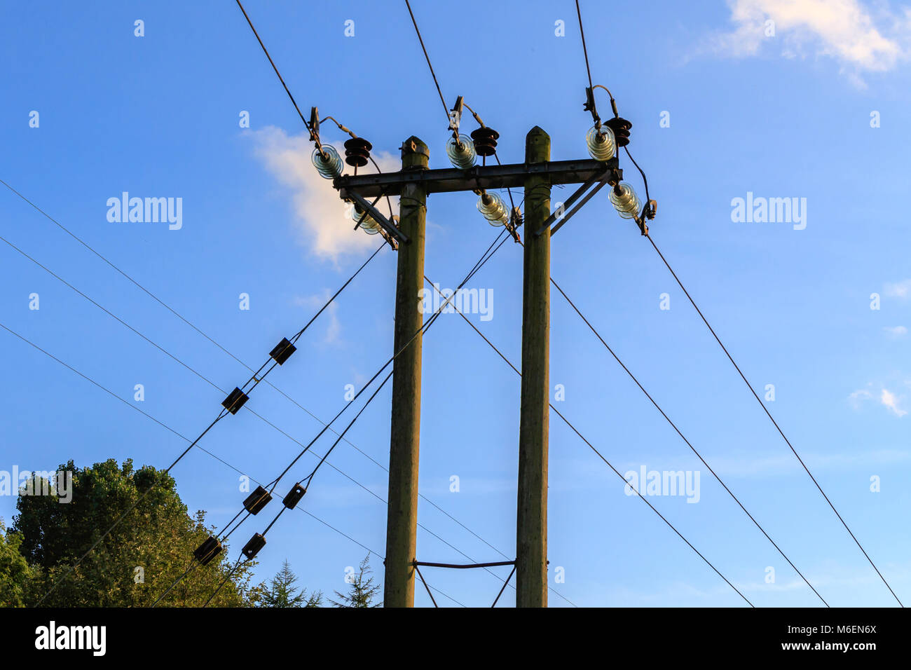 Electric transmission lines wooden poles hi-res stock photography and ...