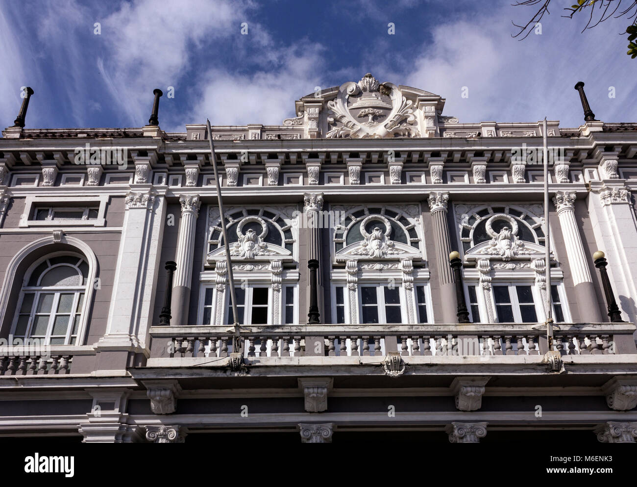 Provincial french architecture hi-res stock photography and images - Alamy