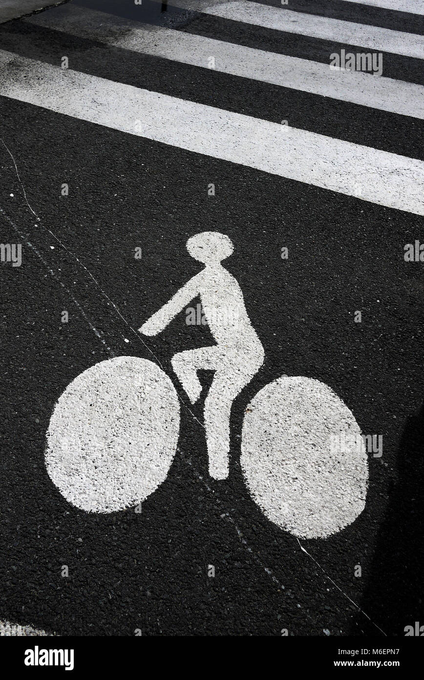 Lane image hi-res stock photography and images - Alamy