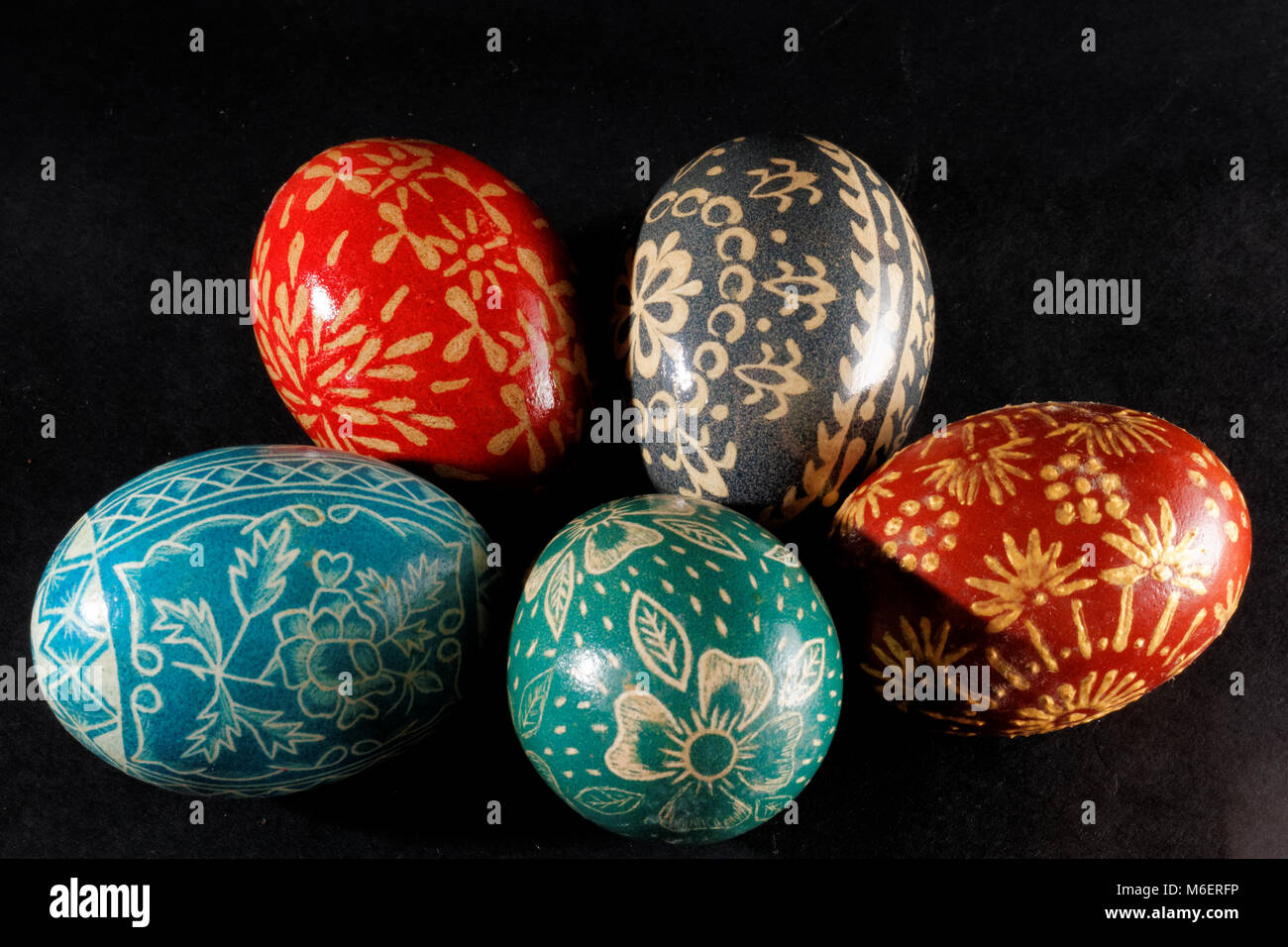 Hand painted easter eggs vintage hi-res stock photography and images ...