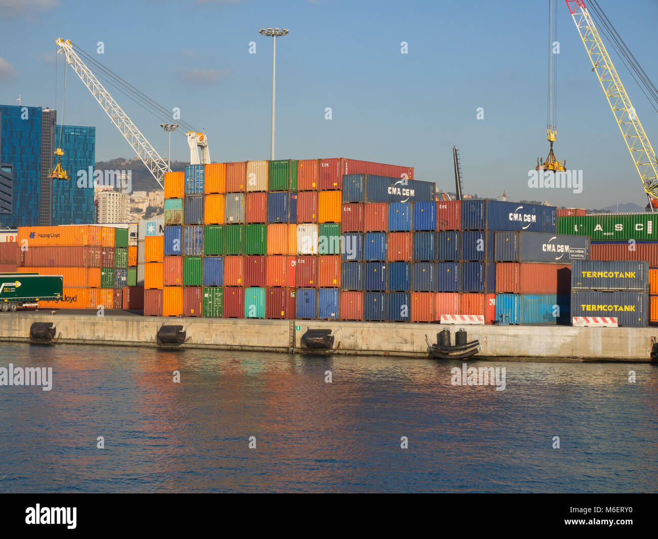 Row blue metal shipping containers hi-res stock photography and images ...