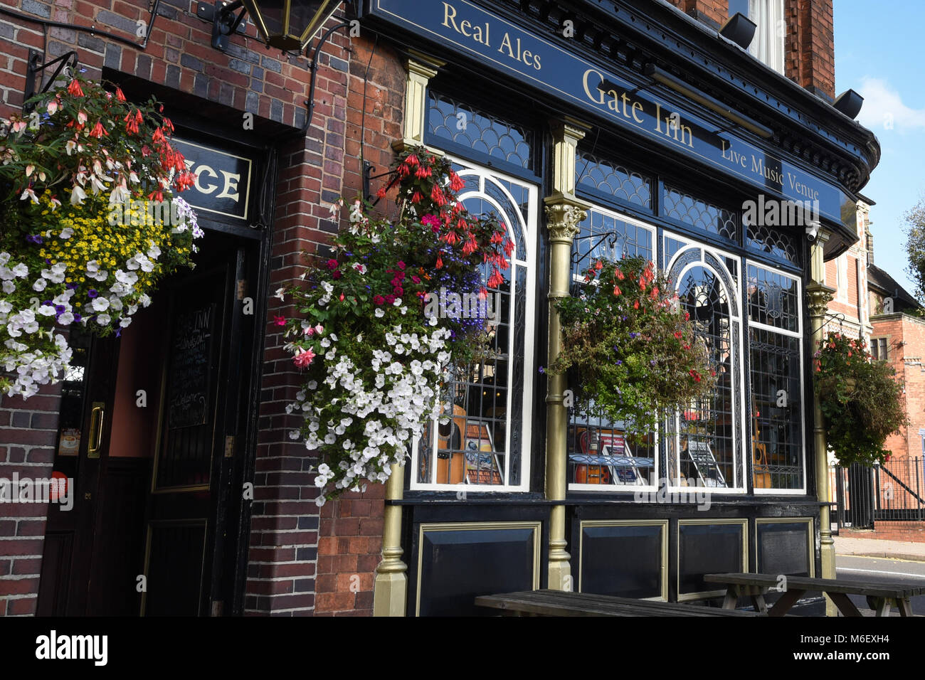 Traditional real ale pub Stock Photo - Alamy