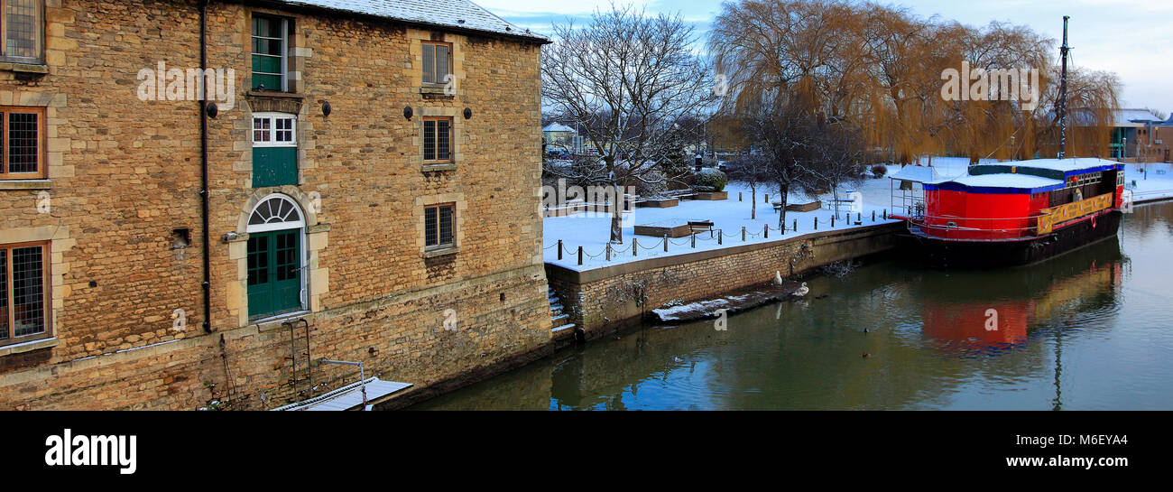 Customs house peterborough hi-res stock photography and images - Alamy