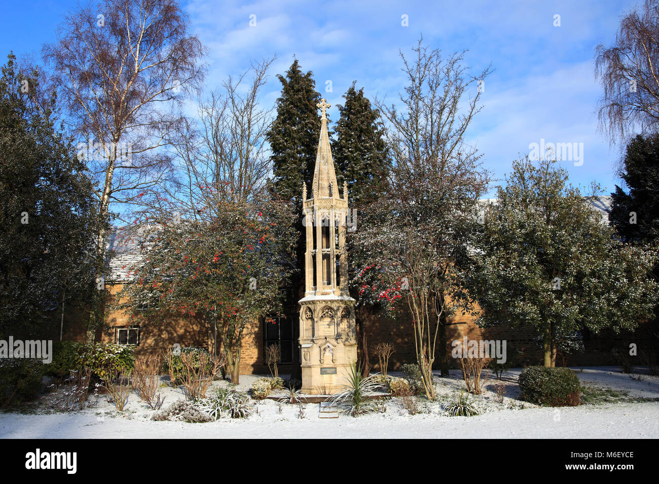 Cathedrals in snow winter snow over peterborough cathedral hi-res stock ...