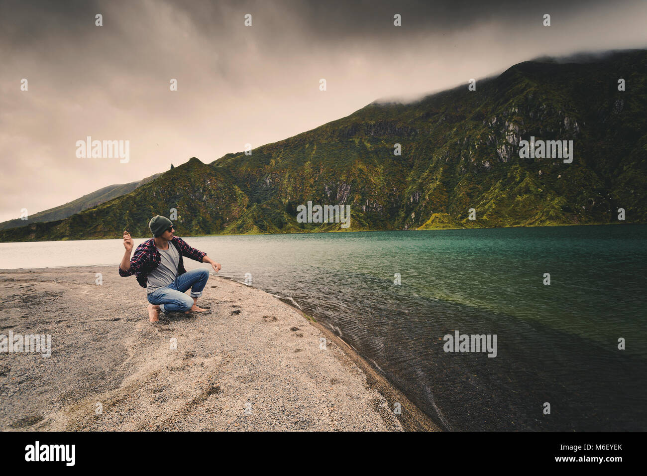 Throwing a stone hi-res stock photography and images - Alamy