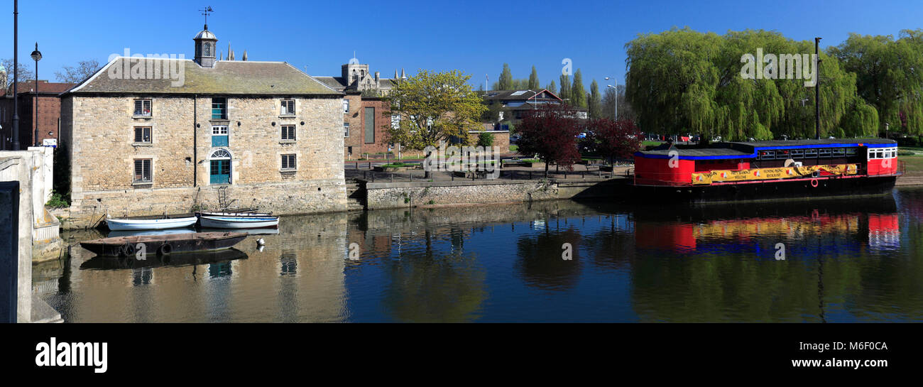 Peterborough embankment hi-res stock photography and images - Alamy