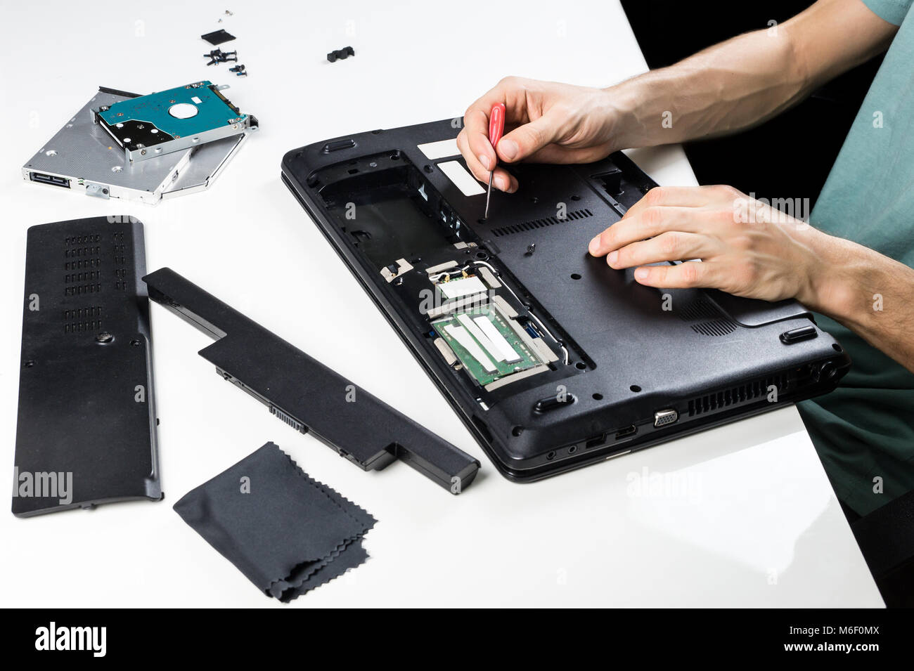 Authorized repair hi-res stock photography and images - Alamy