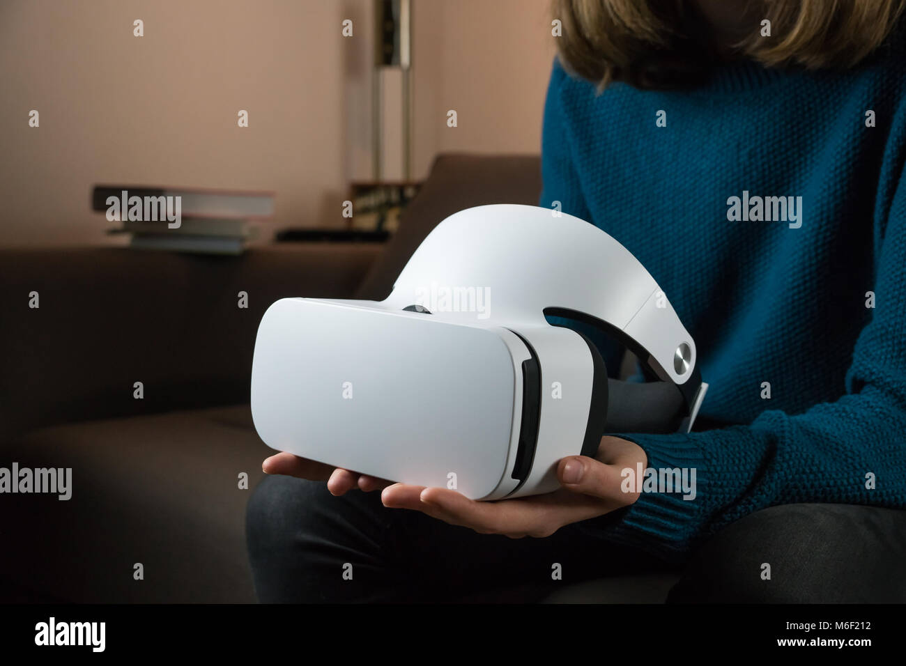 Technology hands hi-res stock photography and images - Alamy